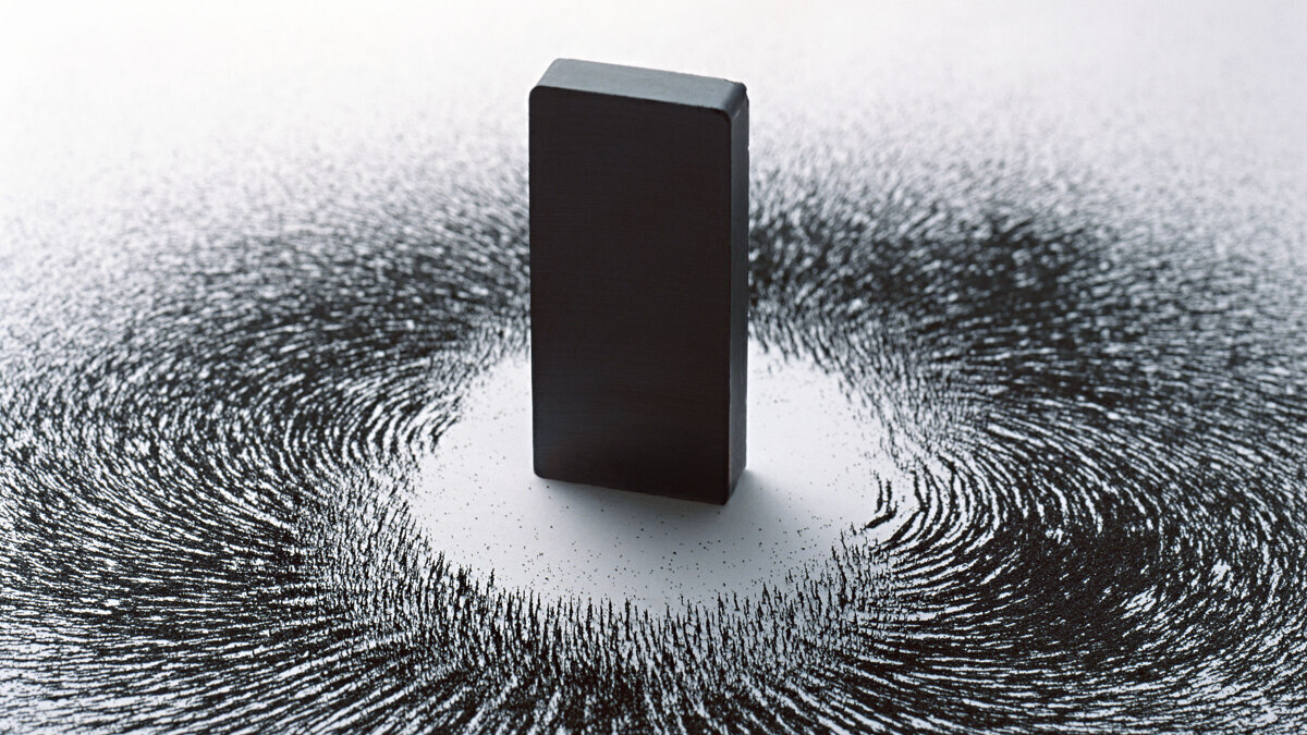Closed-Loop Magnetic Field Control: Stability & Drift | Cryomagtech